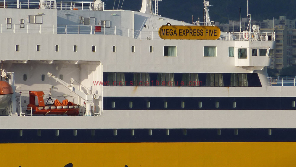 Méga Express Five / Les bateaux dans le port d'Ajaccio / Divers ...