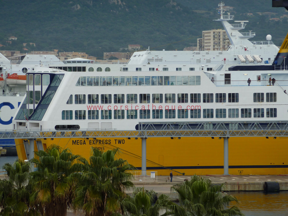 Méga Express / Les bateaux dans le port d'Ajaccio / Divers / Accueil ...