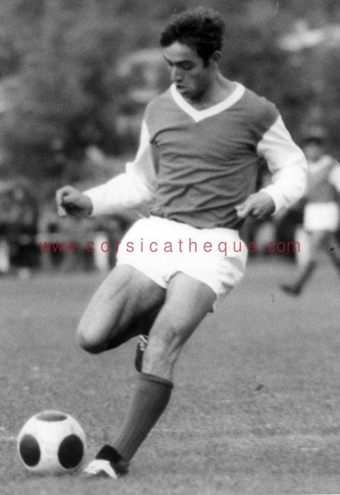 ITW Albert Vannucci : C’est Alberto Muro qui m’a fait jouer défenseur ...