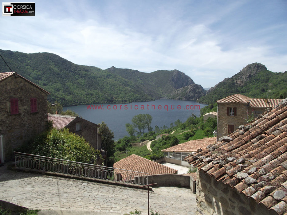Vallée du Prunelli au printemps / La Corse de l'intérieur / Territoires ...