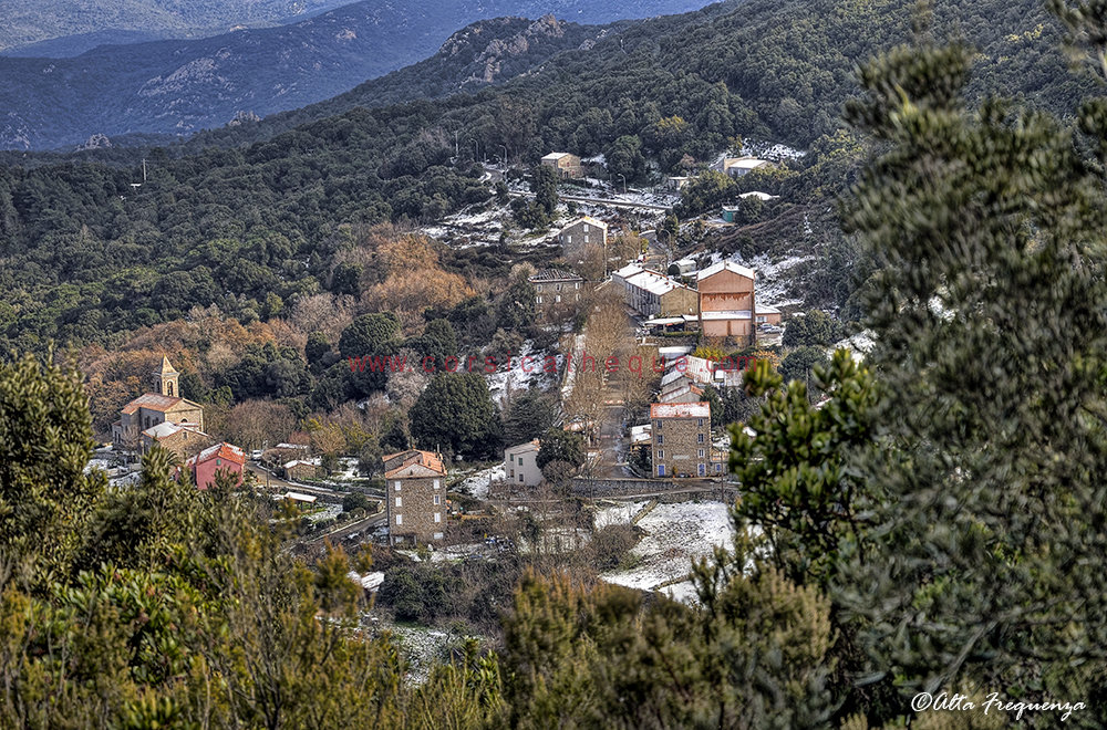 Coti-Chiavari cerné de neige / La Corse du littoral / Territoires ...