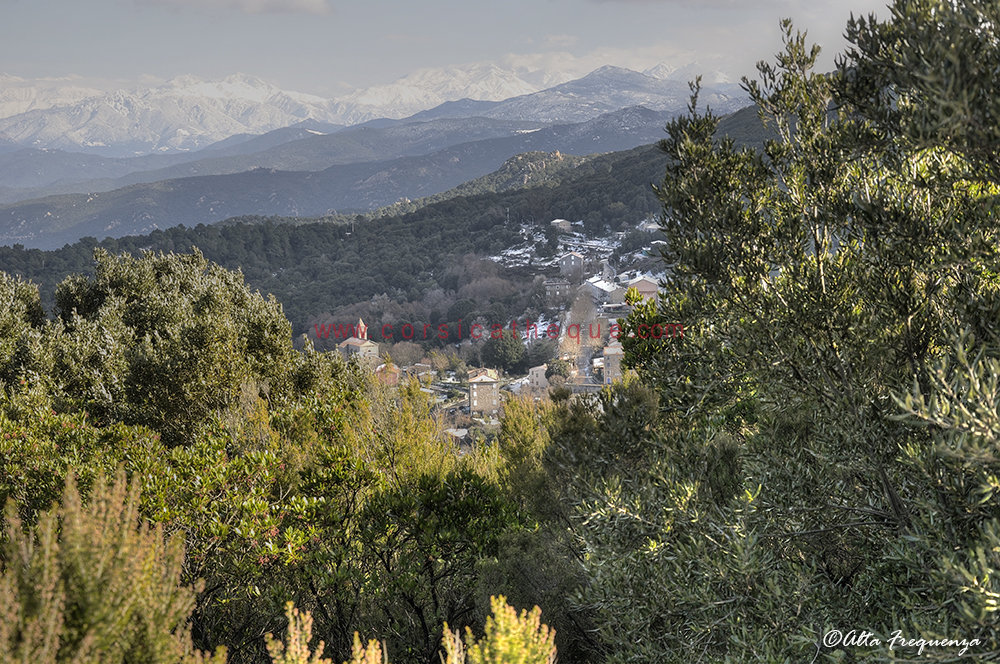 Coti-Chiavari cerné de neige / La Corse du littoral / Territoires ...